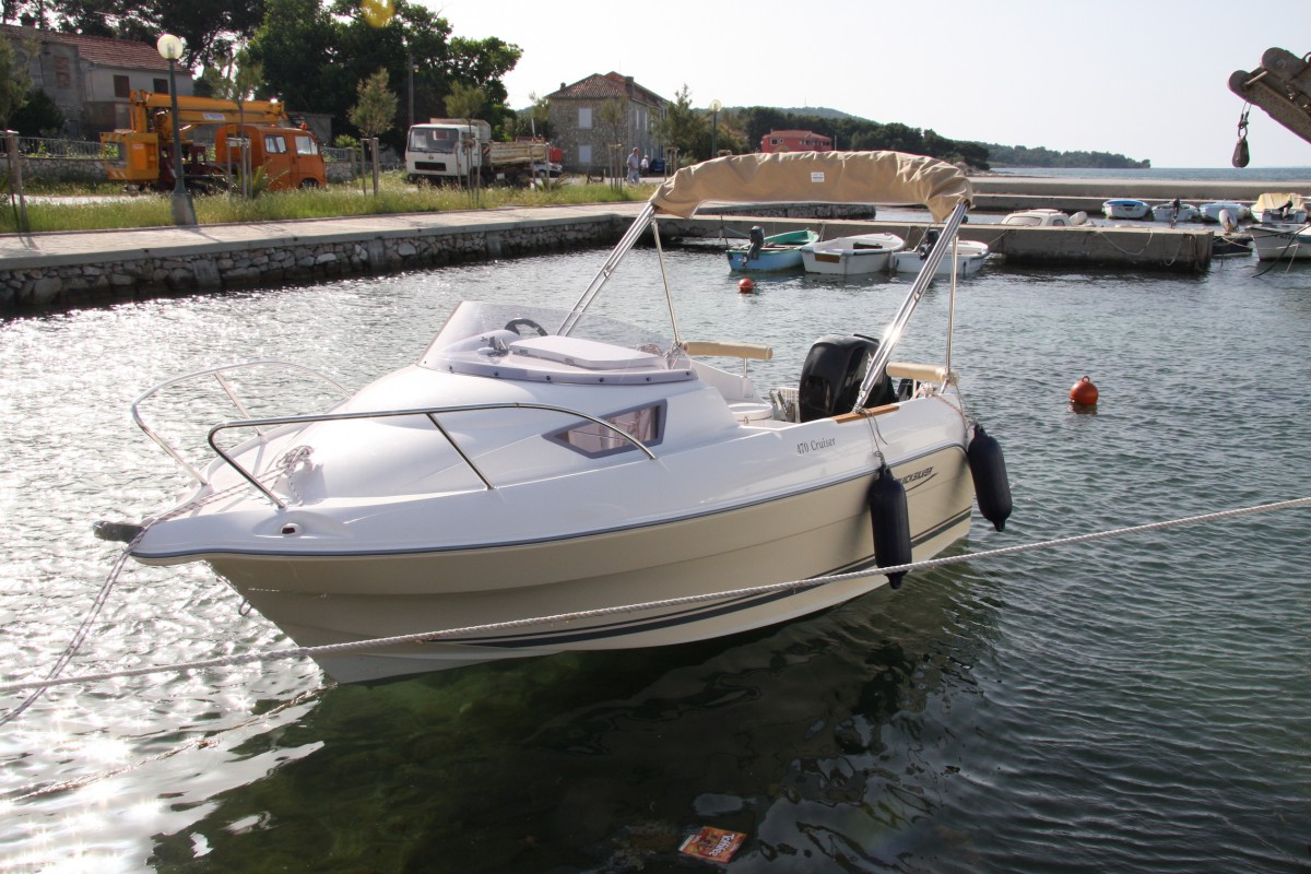 Quicksilver Cruiser 470