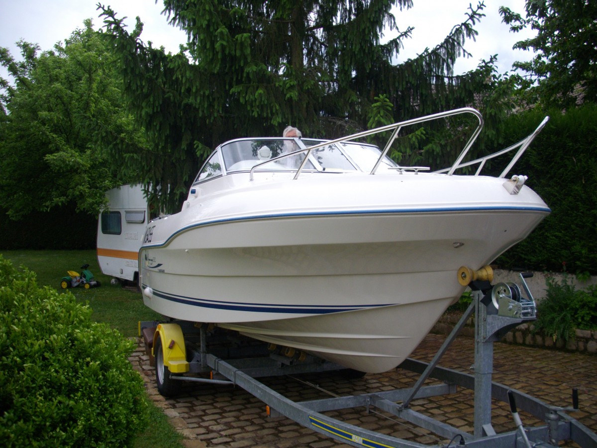 Quicksilver Flamingo 620