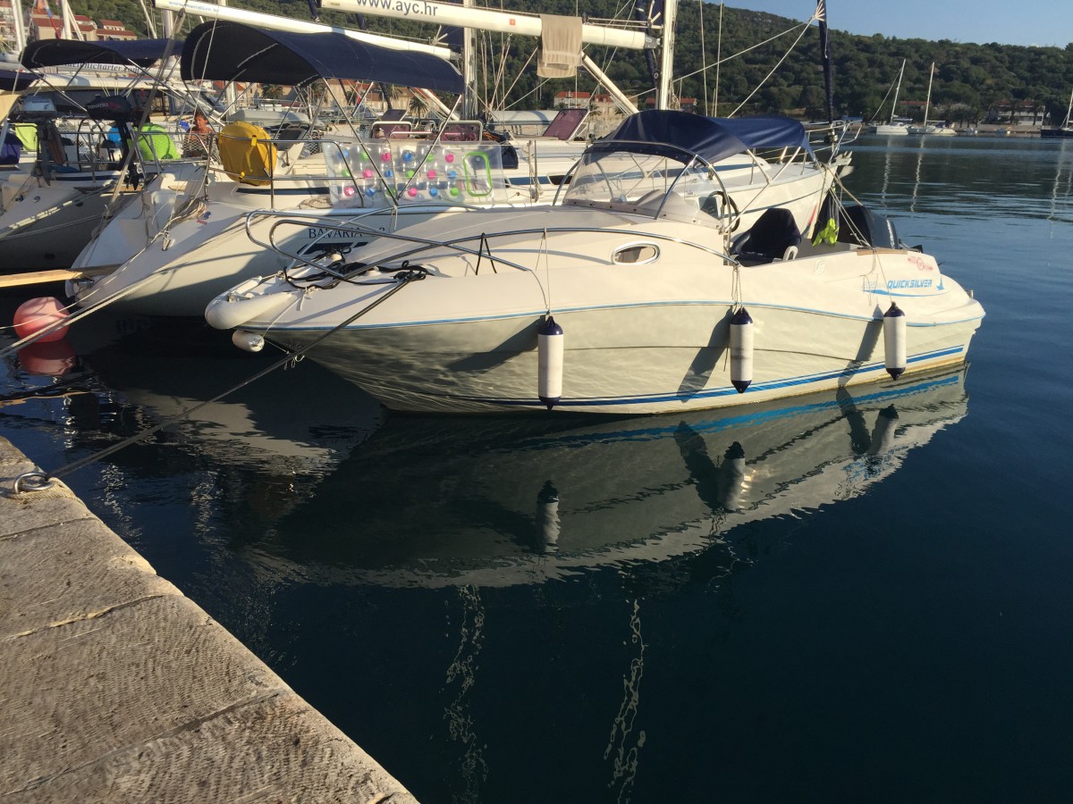 Quicksilver 635 WA Commander