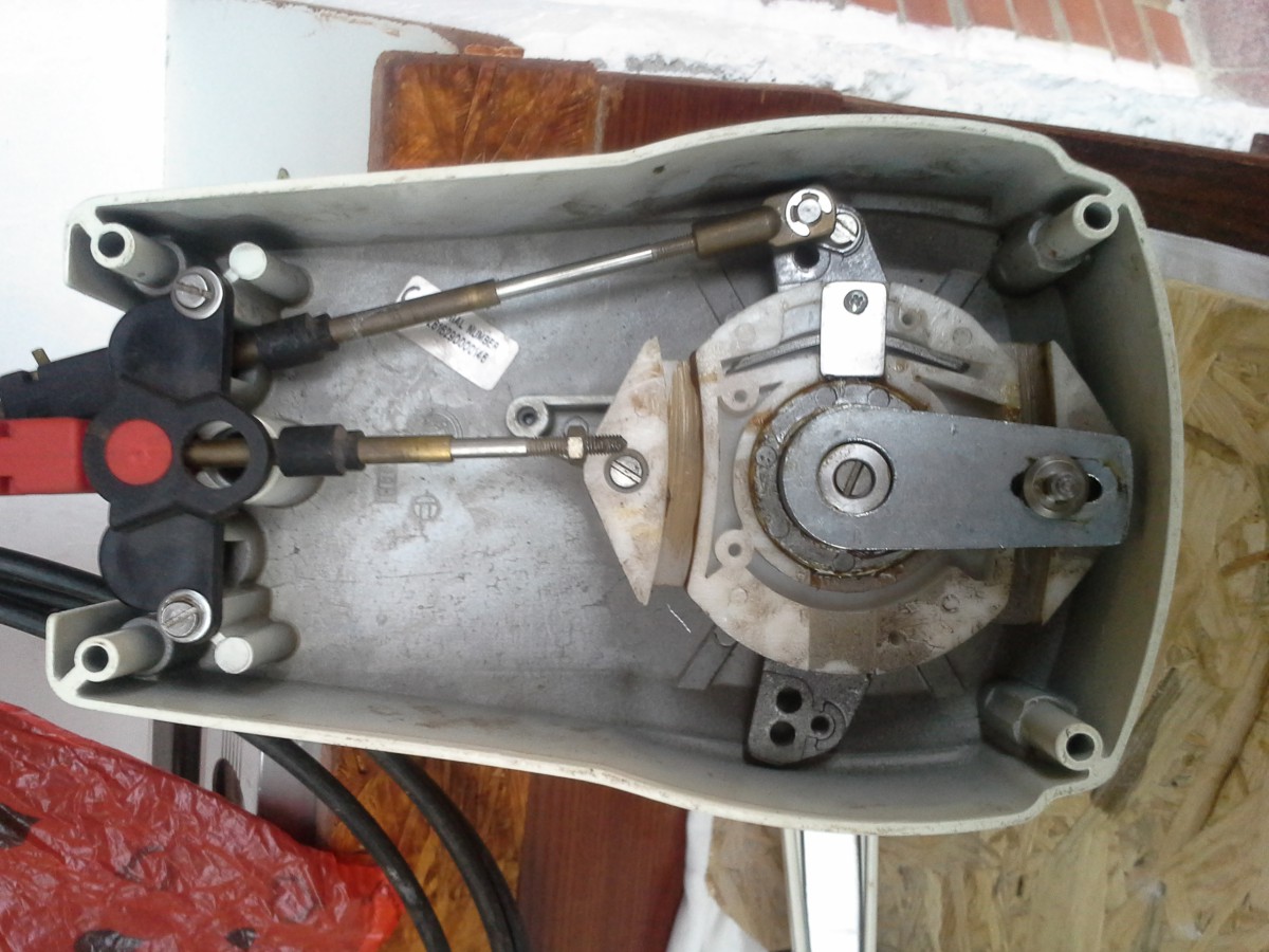 Ultraflex jednoručna komanda s sajlama komplet