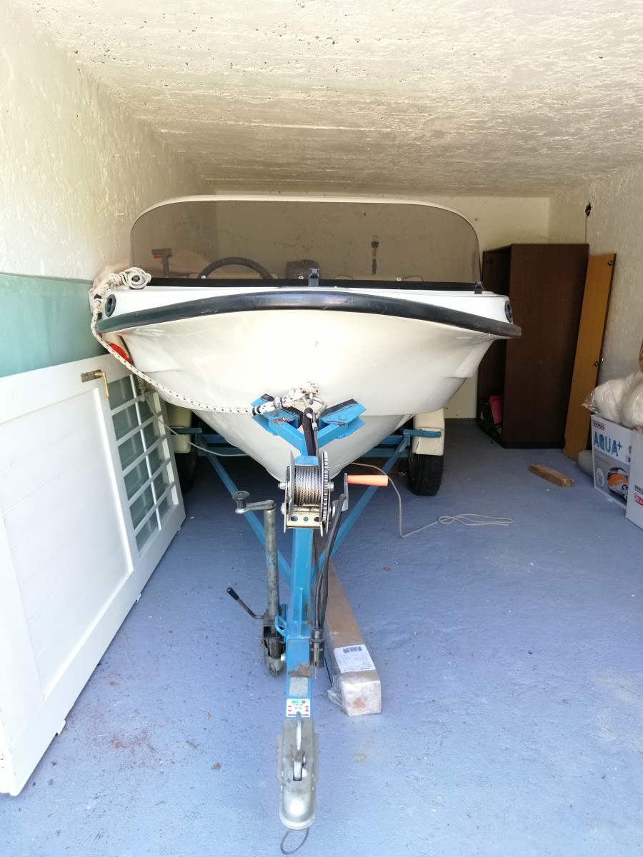 Gliser Elan GT402 + Yamaha40VEO + prikolica Elan P-400B
