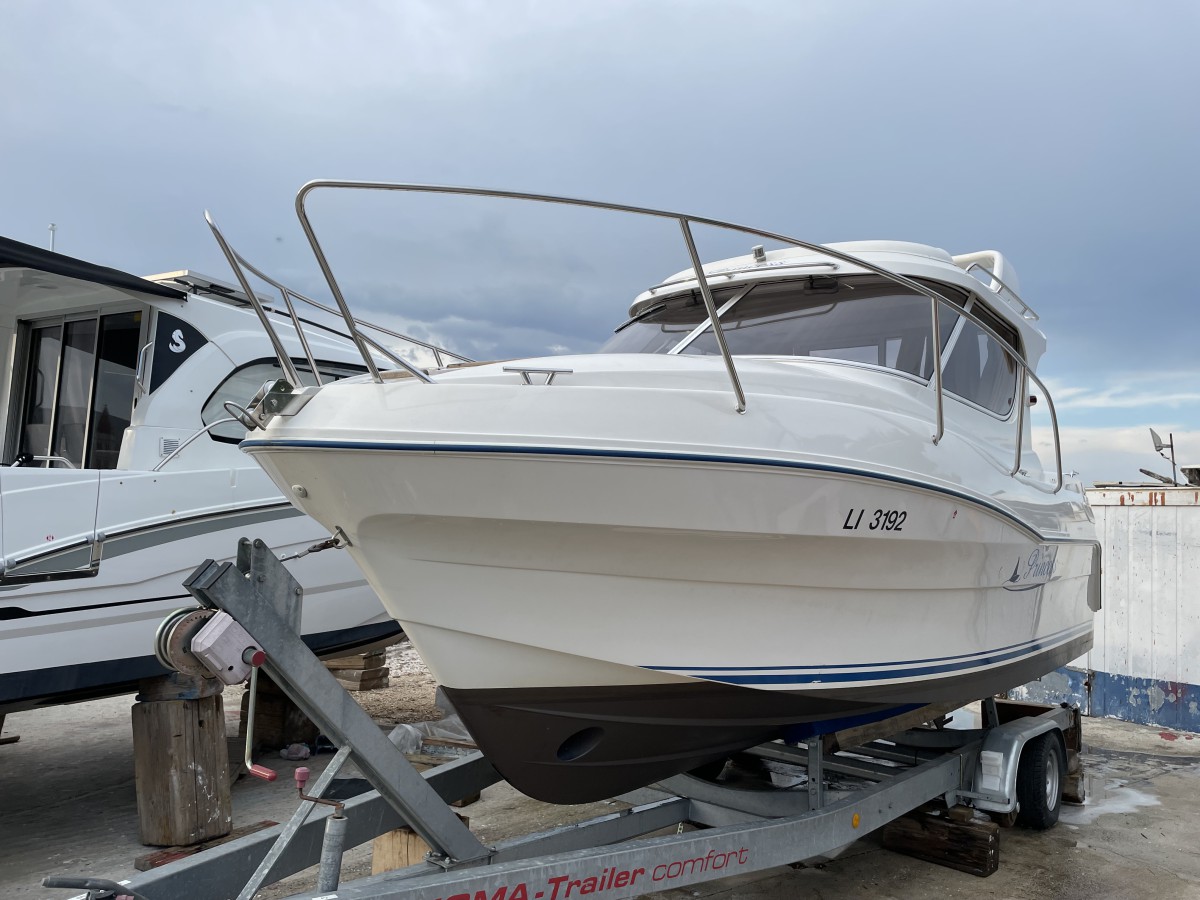 Quicksilver 750 weekender