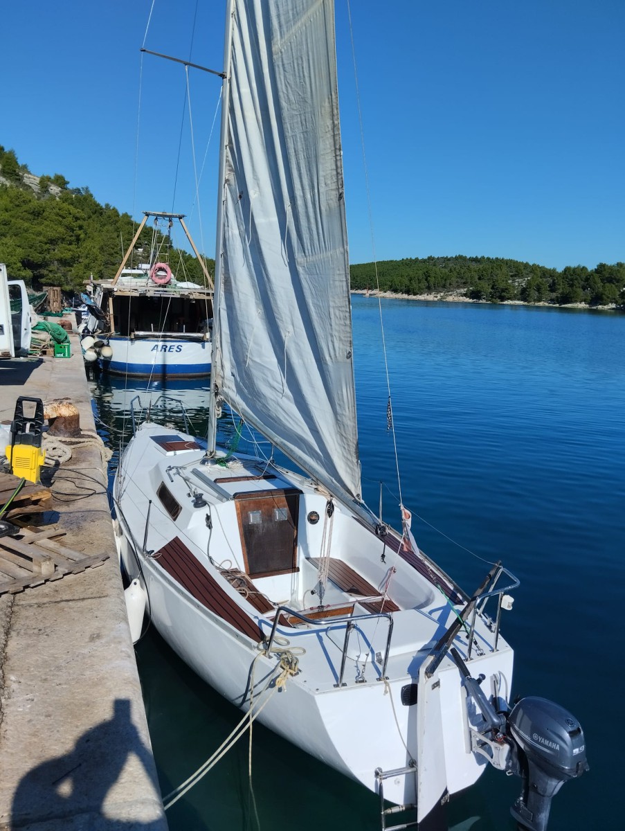 Elan Express 777 (MOZE I BEZ MOTORA)