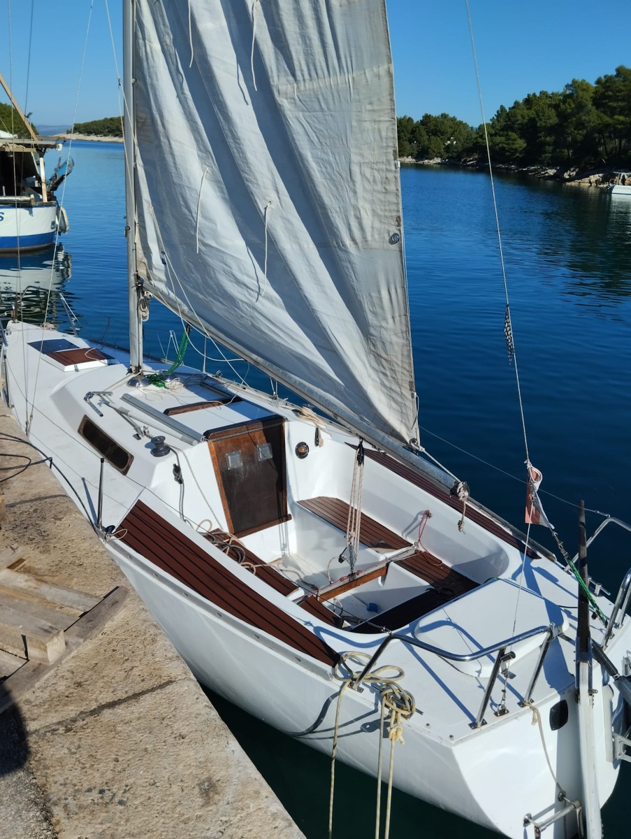 Elan Express 777 (MOZE I BEZ MOTORA)