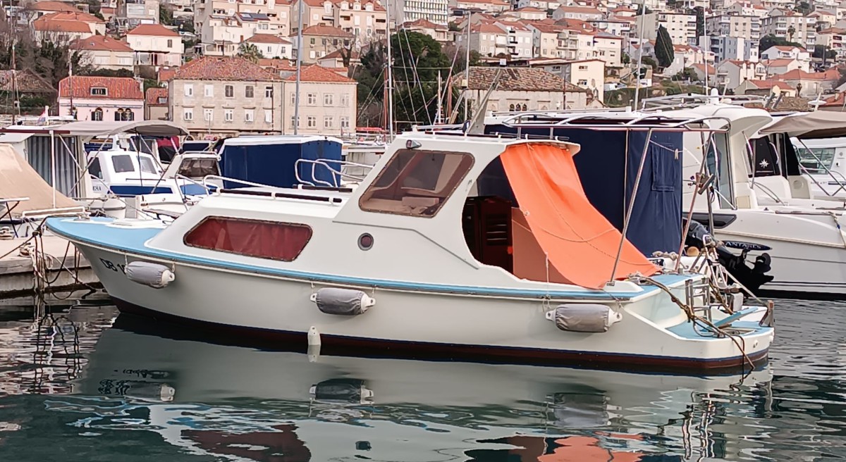Sirius 660 sa motorom Yanmar 3YM20, Vez nije na prodaju